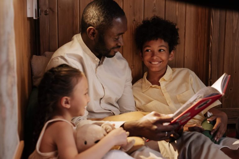 35 Encouraging Bible Verses For Father's Day: Best Scriptures to ...